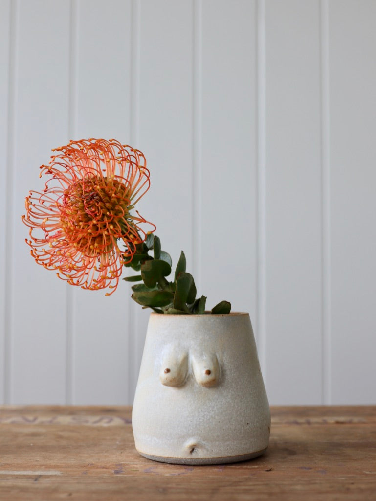 Tata Vase - Lara – Cee Smith Pottery